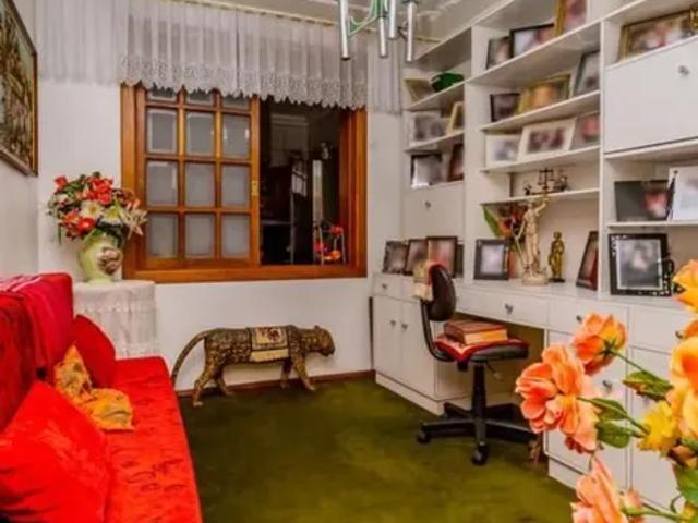 Apartamento à venda em Vila Ipiranga com 113 m², 4 quartos