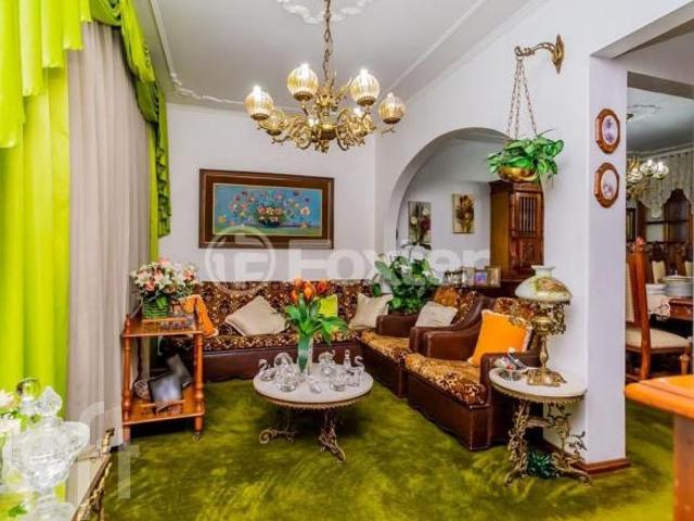 Apartamento à venda em Vila Ipiranga com 113 m², 4 quartos