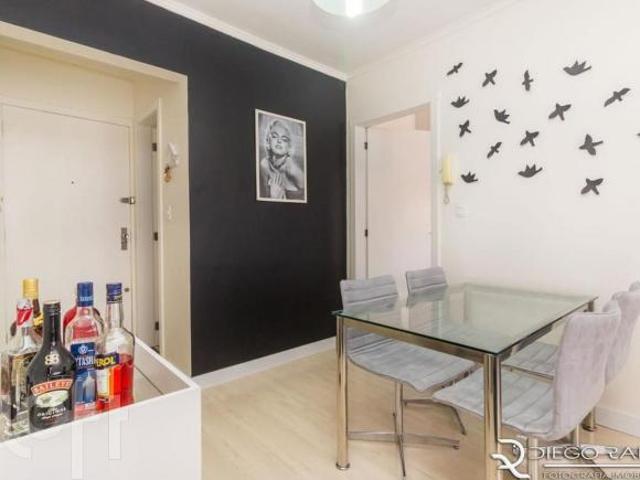 Apartamento à venda em Vila Ipiranga com 46 m², 1 quarto