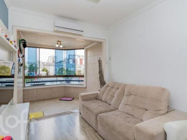 Apartamento à venda em Vila Ipiranga com 67 m², 2 quartos, 1 vaga