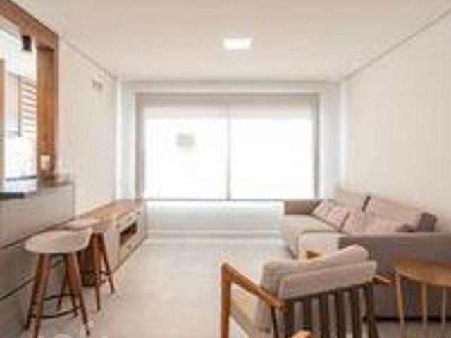 Apartamento à venda em Vila Ipiranga com 76 m², 2 quartos, 1 suíte, 2 vagas