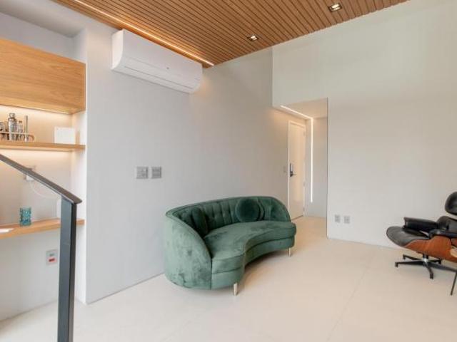 Apartamento à venda em Vila Olímpia com 108 m², 3 quartos, 2 vagas