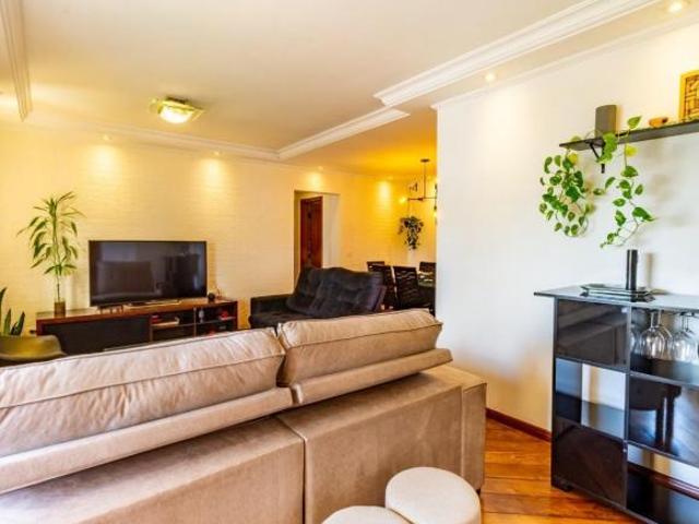Apartamento à venda em Vila Olímpia com 134 m², 4 quartos, 3 vagas