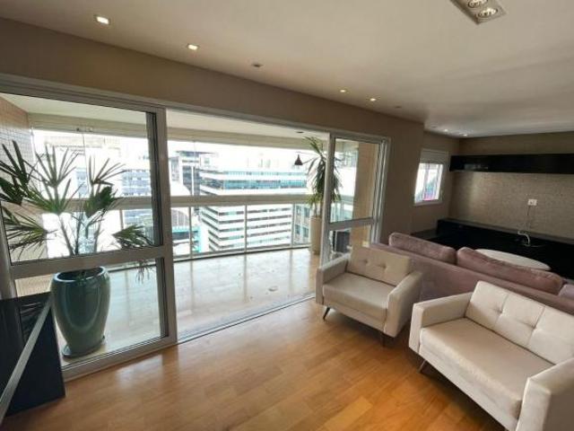 Apartamento à venda em Vila Olímpia com 94 m², 2 quartos, 2 vagas