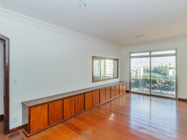 Apartamento à venda em Vila Mariana com 104 m², 3 quartos, 2 vagas