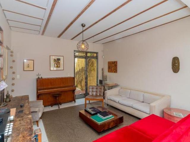 Apartamento à venda em Vila Mariana com 200 m², 3 quartos, 2 vagas