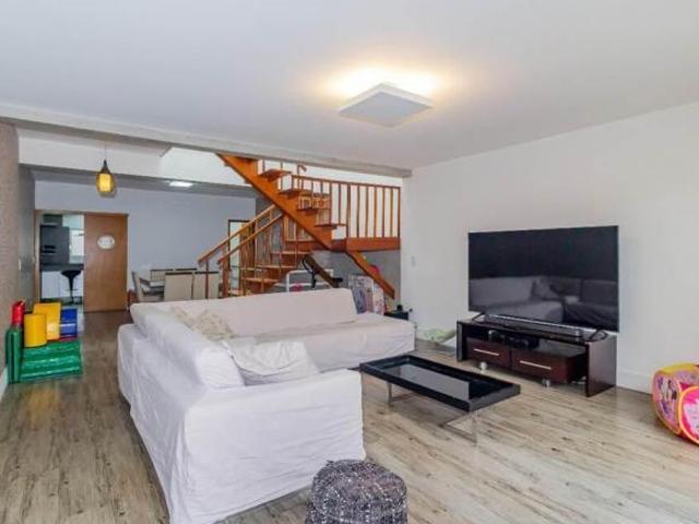 Apartamento à venda em Vila Mariana com 243 m², 3 quartos, 6 vagas