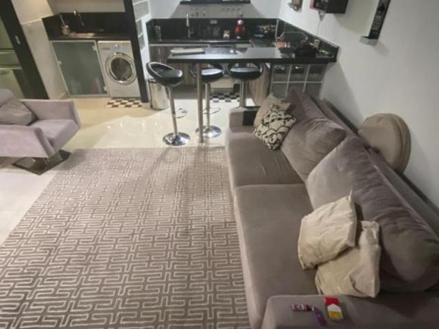 Apartamento à venda em Vila Milton com 190 m², 3 quartos, 3 vagas