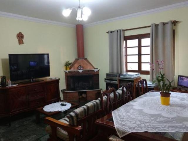 Apartamento à venda em Vila Nova Bonsucesso com 500 m², 4 quartos, 6 vagas