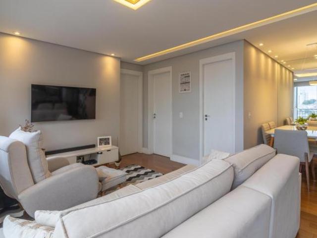 Apartamento à venda em Vila Santa Catarina com 64 m², 2 quartos, 1 vaga