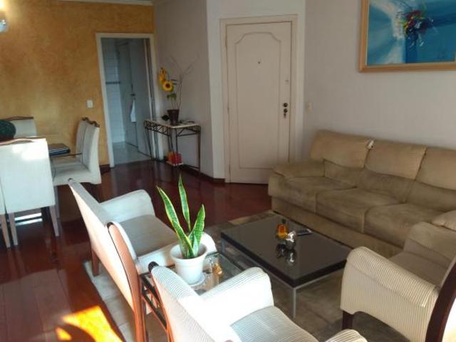 Apartamento à venda em Vila Suzana com 120 m², 1 quarto, 2 vagas