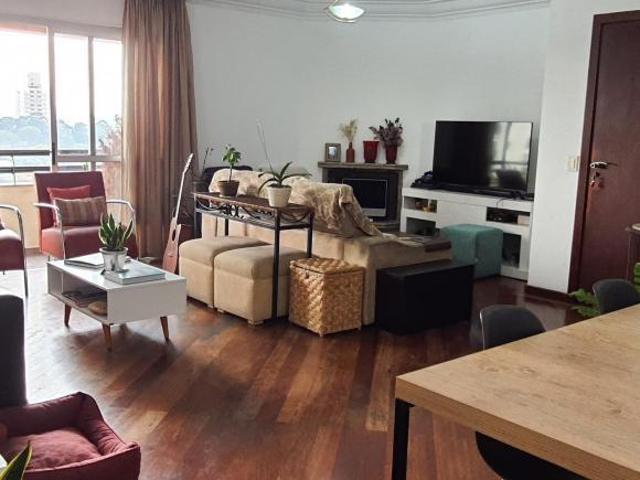 Apartamento à venda em Vila Suzana com 156 m², 4 quartos, 3 vagas