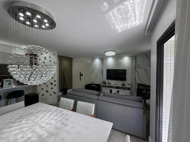 Apartamento à venda em Vila Suzana com 166 m², 4 quartos, 3 vagas