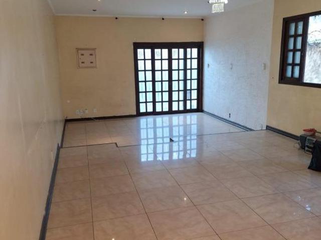 Apartamento à venda em Vila Taquari com 177 m², 3 quartos, 2 vagas