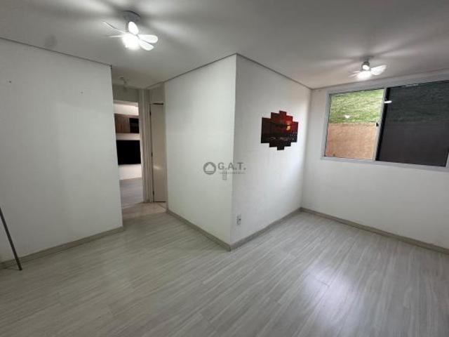 Apartamento à venda em Votorantim SP: 2 quartos, 2 salas, 1 banheiro, 1 vaga de garagem, 45m² no Jar