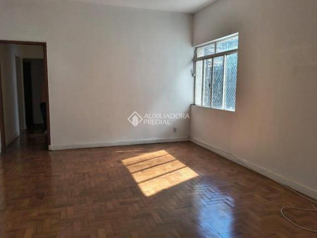 Apartamento à venda Espaço, Luz Natural e a Elegância da Arquitetura Clássica Paulista