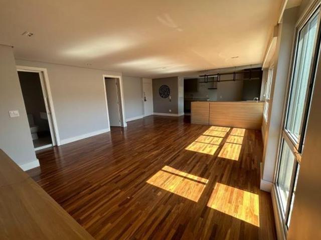 Apartamento à venda, Fácil acesso à avenida 9 de Julho, Faria Lima e Marginal Pinheiros. Itaim Bibi