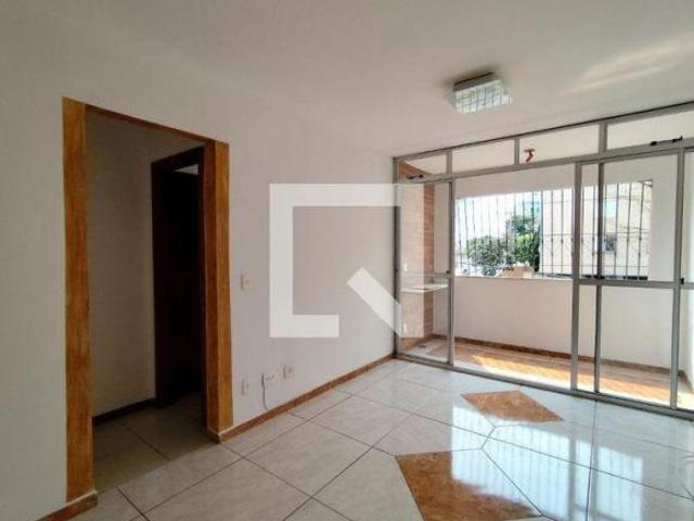 Apartamento à Venda Fernão Dias, 2 Quartos, 60 m2