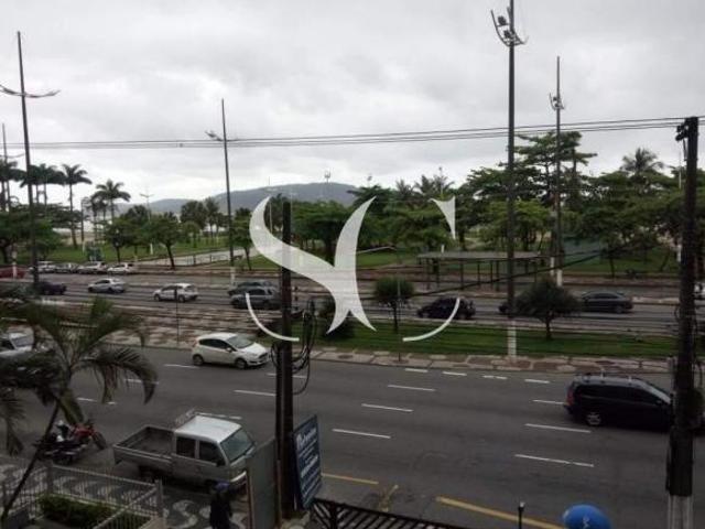 Apartamento à venda, frente mar, 2 dormitórios no José Menino Santos SP