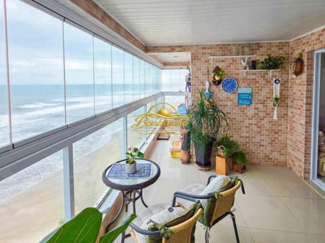 Apartamento a venda, Frente Mar | 92m² | Porteira Fechada | Varanda Gourmet