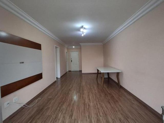 Apartamento á Venda, Garagem Demarcada 2 Quartos com Suite