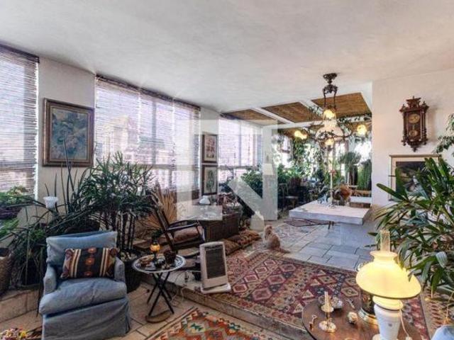 Apartamento à Venda Higienópolis, 2 Quartos, 213 m2