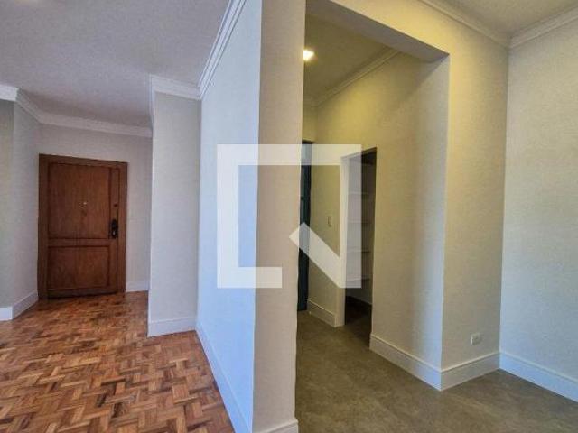 Apartamento à Venda Higienópolis, 3 Quartos, 208 m2