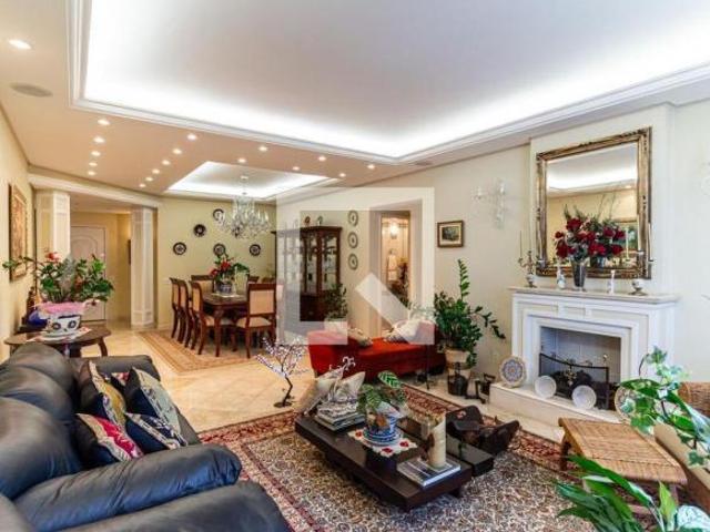 Apartamento à Venda Higienópolis, 3 Quartos, 200 m2