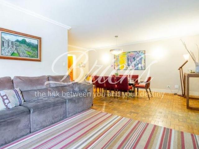 APARTAMENTO A VENDA HIGIENOPOLIS REFORMADO COM QUADRA