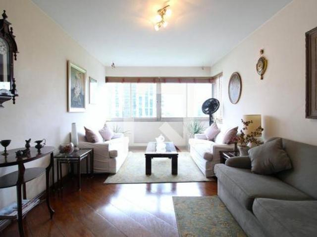 Apartamento à Venda Itaim Bibi, 3 Quartos, 140 m2