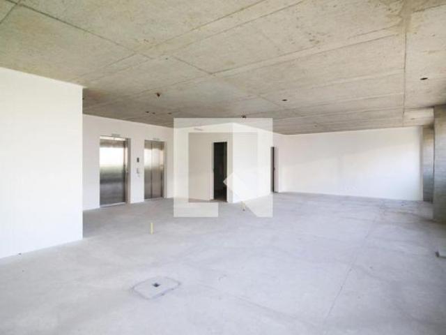 Apartamento à Venda Itaim Bibi, 3 Quartos, 261 m2