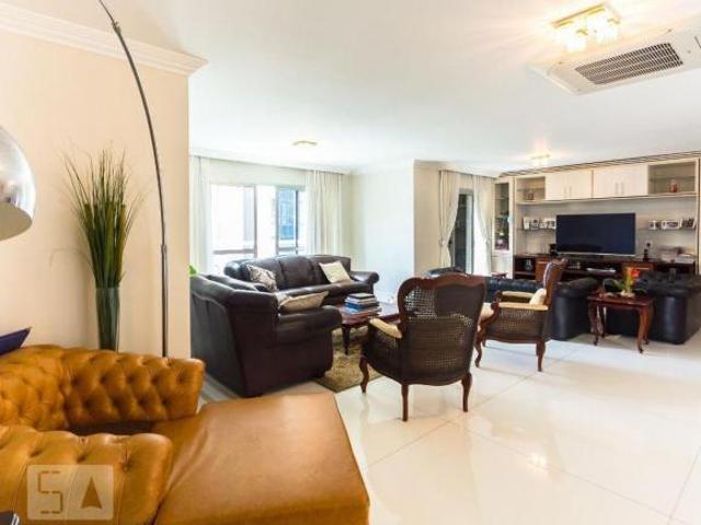 Apartamento à Venda Itaim Bibi, 3 Quartos, 215 m2