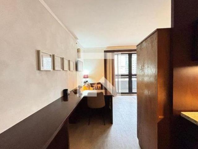 Apartamento à Venda Itaim Bibi, 1 Quarto, 33 m² São Paulo