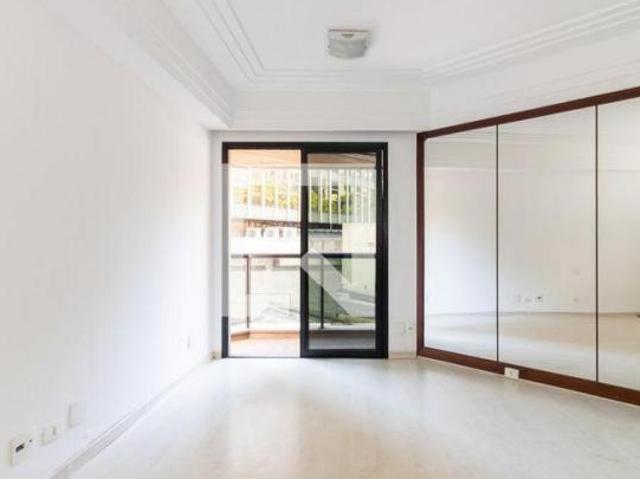 Apartamento à Venda Itaim Bibi, 1 Quarto, 40 m2
