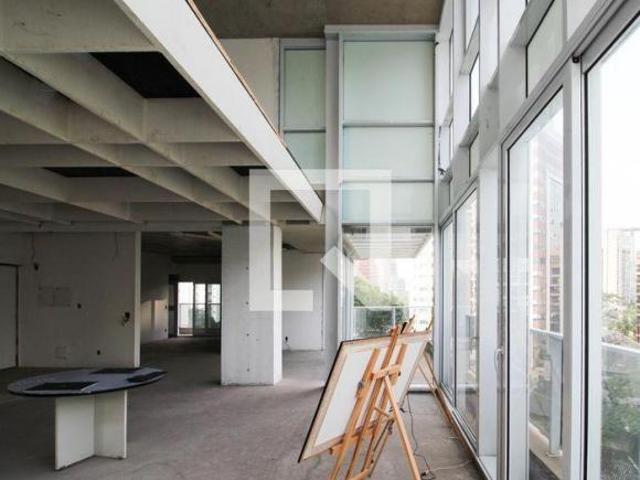 Apartamento à Venda Itaim Bibi, 2 Quartos, 200 m² São Paulo