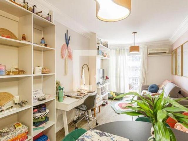 Apartamento à Venda Itaim Bibi, 2 Quartos, 52 m² São Paulo