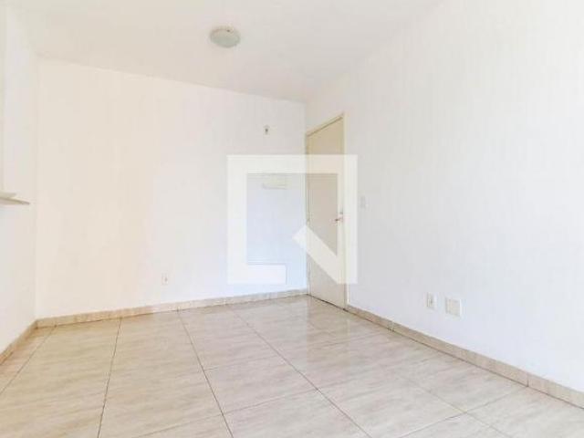Apartamento à Venda Itaquera, 2 Quartos, 50 m2