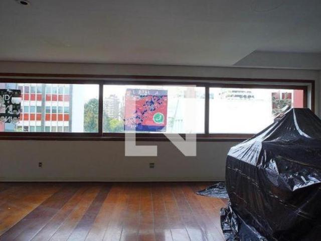 Apartamento à Venda Independência, 3 Quartos, 425 m² Porto Alegre