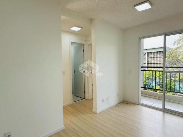 Apartamento á venda Jurubatuba com 2 dormitórios, varanda próximo ao metro e shopping