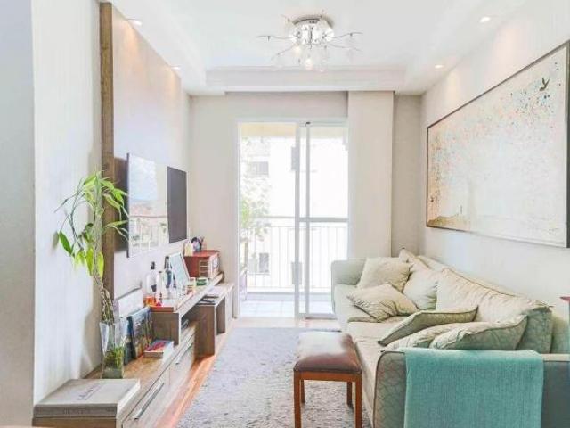 Apartamento á venda/ Jaguaré 74 m² com 3 dormitórios e 1 suíte