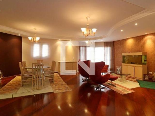 Apartamento à Venda Jardim, 4 Quartos, 212 m2