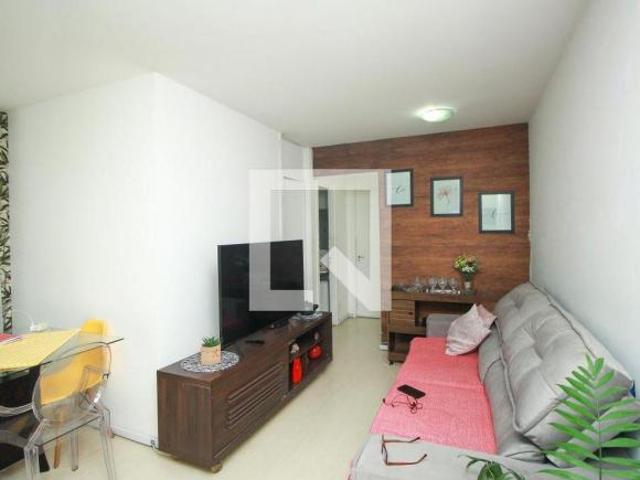 Apartamento à Venda Jardim, 2 Quartos, 64 m2
