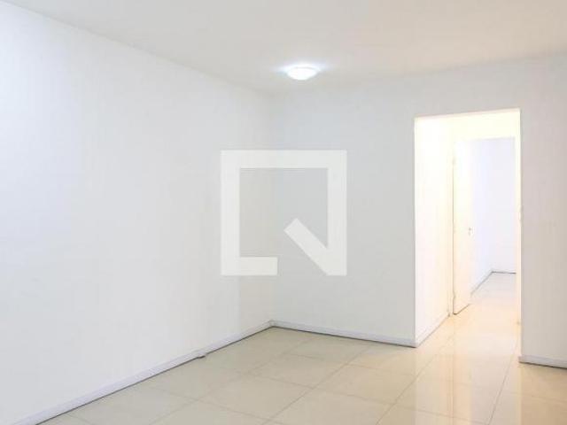 Apartamento à Venda Jardim, 2 Quartos, 64 m2
