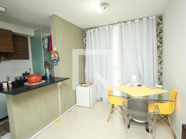 Apartamento à Venda Jardim, 2 Quartos, 64 m2