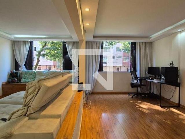 Apartamento à Venda Jardim, 2 Quartos, 71 m2