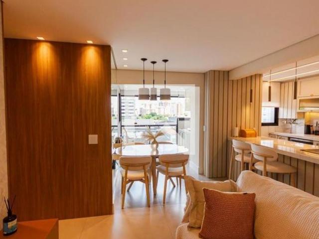Apartamento à Venda Jardim, 2 Quartos, 81 m2