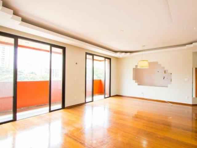 Apartamento à Venda Jardim, 3 Quartos, 150 m2