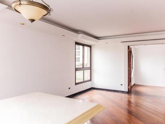 Apartamento à Venda Jardim, 3 Quartos, 180 m2
