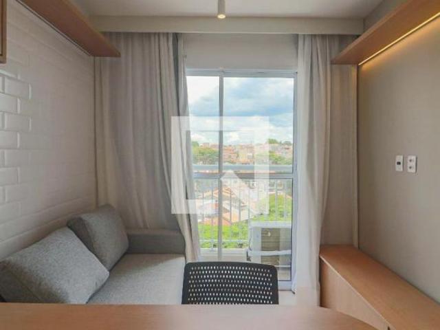 Apartamento à Venda Jardim Éster Yolanda, 1 Quarto, 24 m2