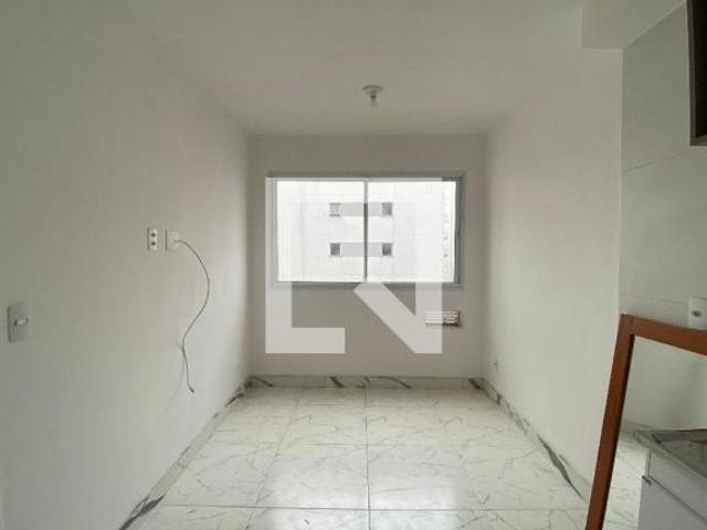 Apartamento à Venda Jardim Éster Yolanda, 1 Quarto, 25 m2